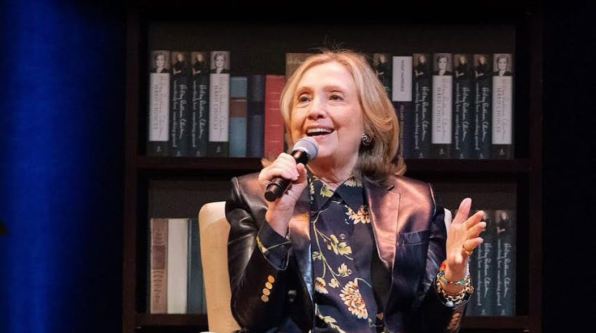 Hillary Clinton Age and Height: Facts You Didn’t Know - English Recaps